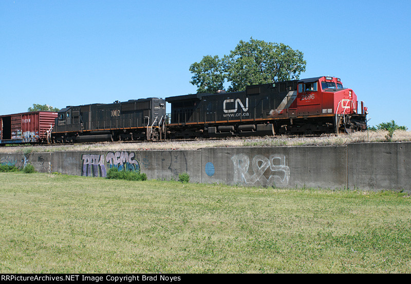 CN 2696